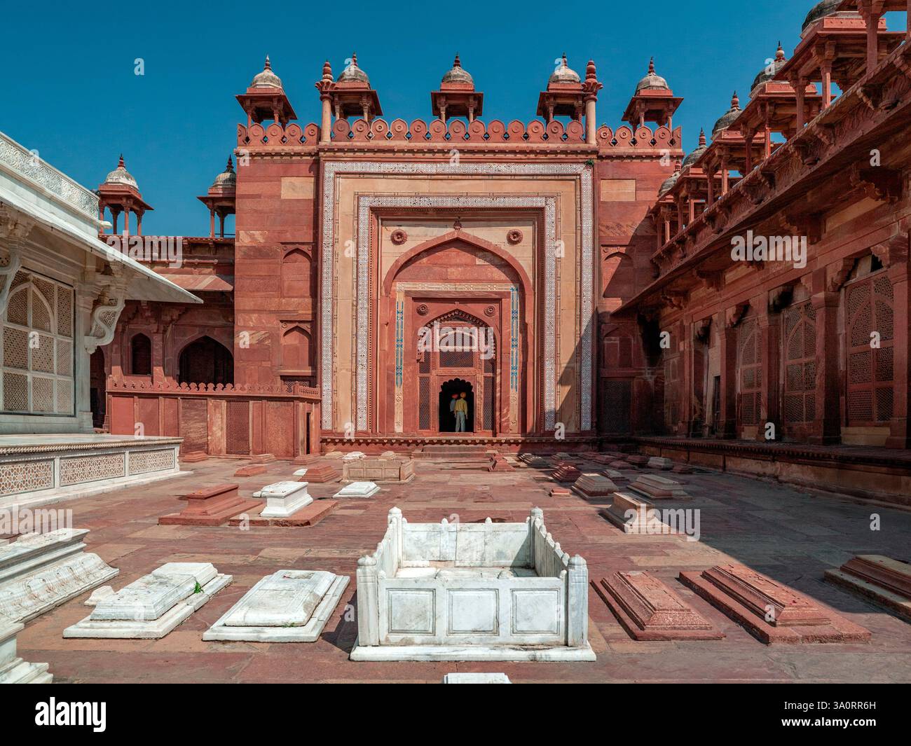 Part of the Jama Mosque complex, (Jama Masjid) at Fatehpur Sikri in the ...
