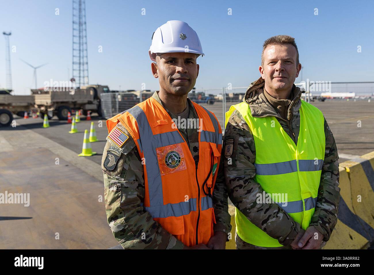 Lieutenant Colonel US Army Battalion Commander James Acevedo and ...