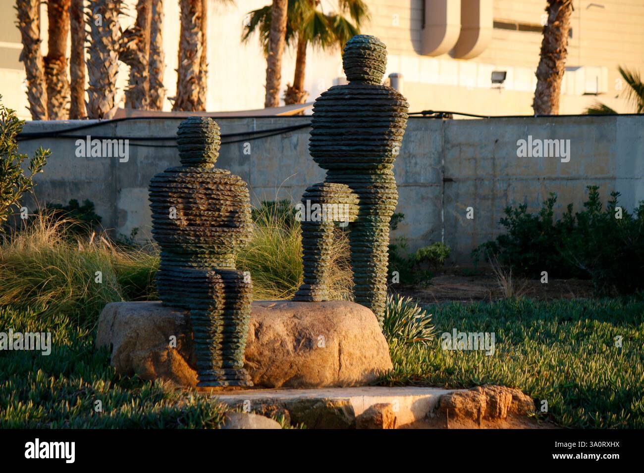 Skulpturen: King Asa of Judah and King Yehoshafat, Independence Park ...