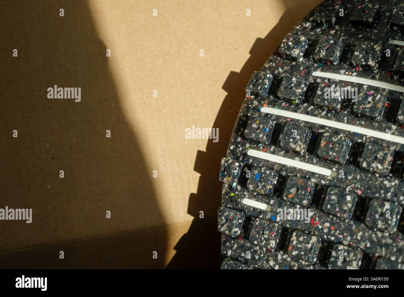 The soles of the shoes include recycled products. Carbon footprint ...