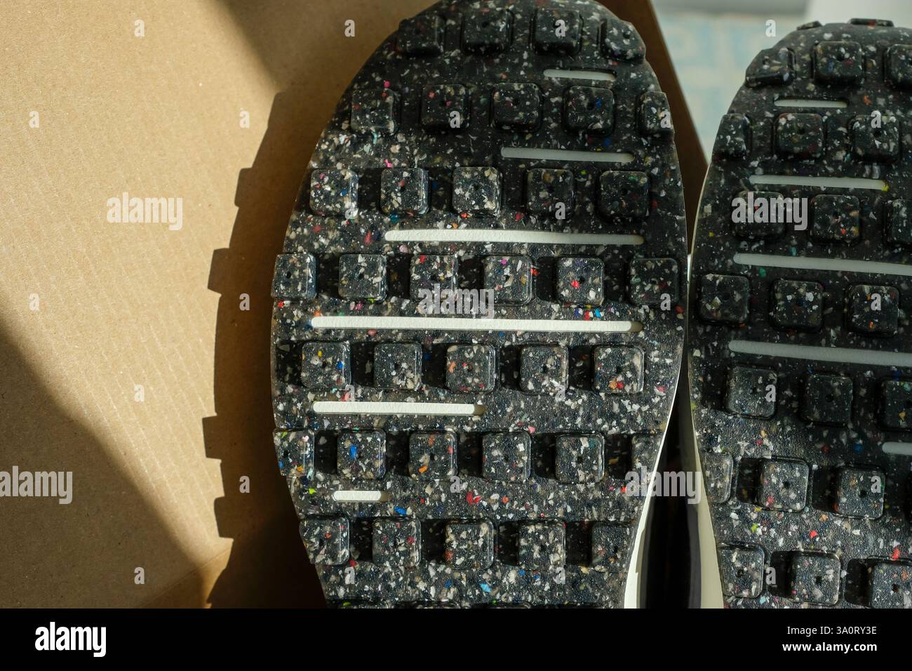 The soles of the shoes include recycled products. Carbon footprint ...