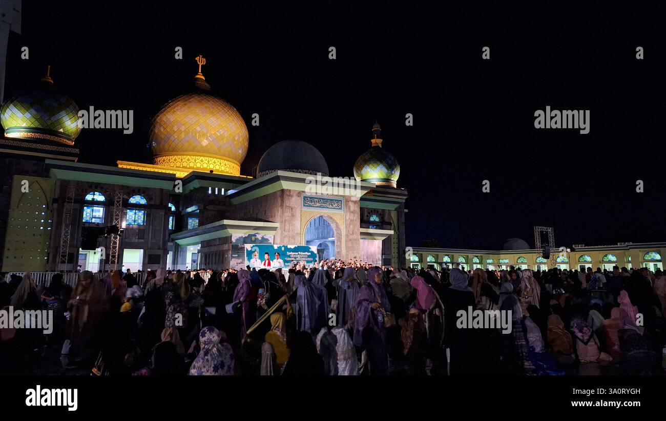 Ramadan 2025 hi-res stock photography and images - Alamy