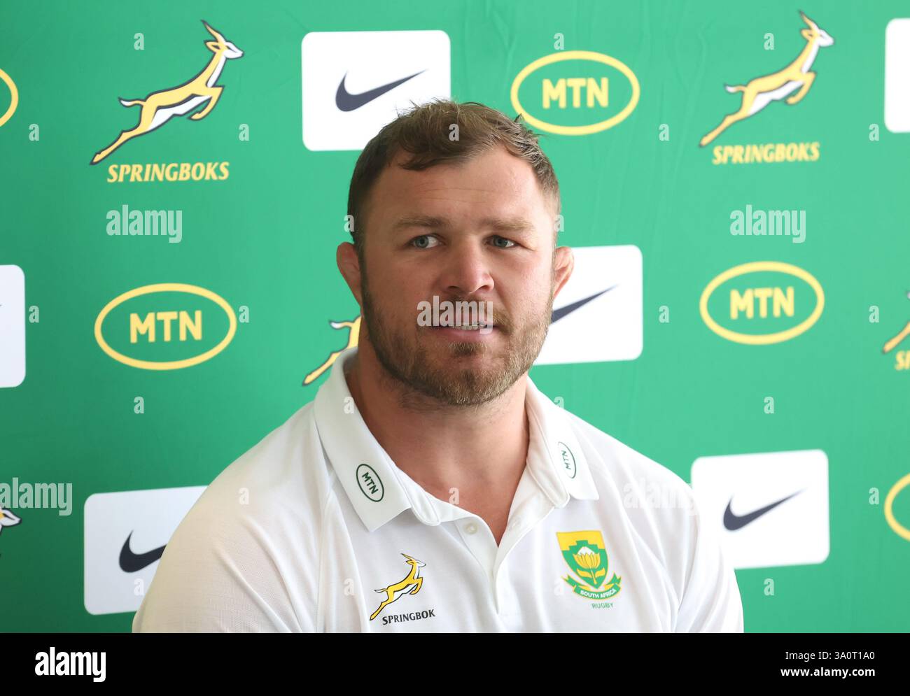 CAPE TOWN, SOUTH AFRICA - 05 MARCH 2025: Mobi-Unit Coach Duane ...