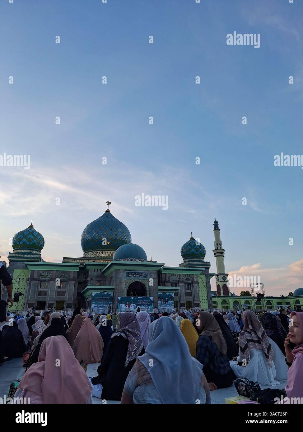 Ramadan 2025 hi-res stock photography and images - Alamy