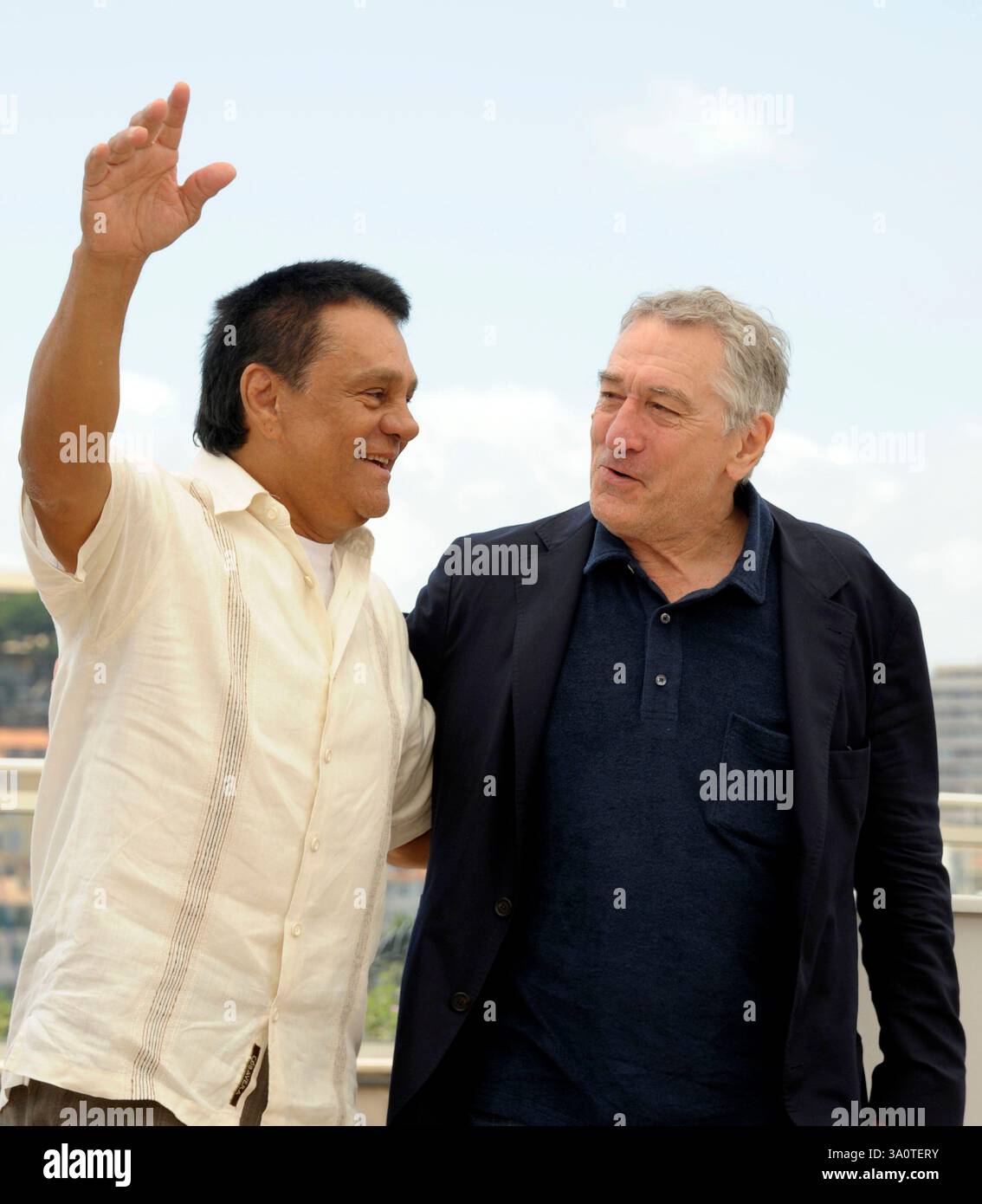 Roberto Duran & Robert De Niro Photocall for HANDS OF STONE at the ...