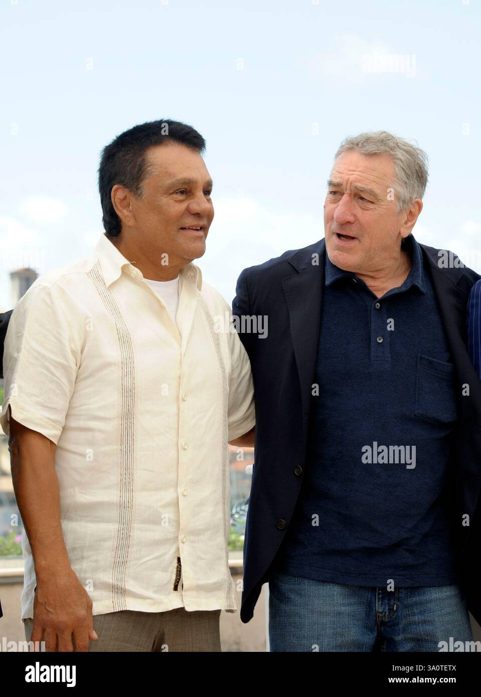 Roberto Duran & Robert De Niro Photocall for HANDS OF STONE at the ...