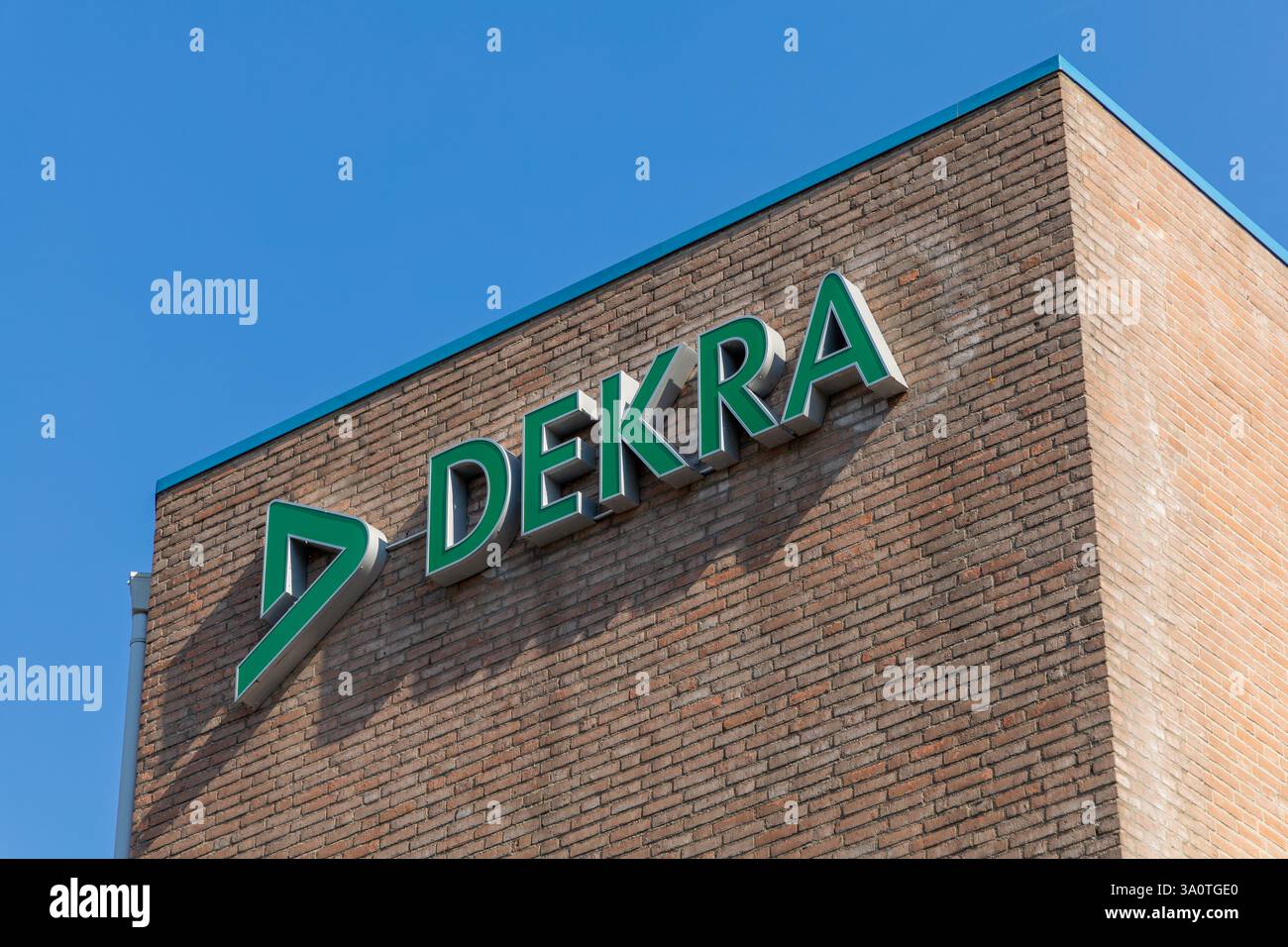 . Dekra sign logo. Dekra Product Testing and Certification specialists ...