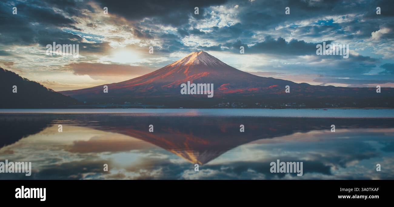 Landscape image of Mt. Fuji over Lake Kawaguchiko at sunrise in Fujikawaguchiko, Japan Stock ...