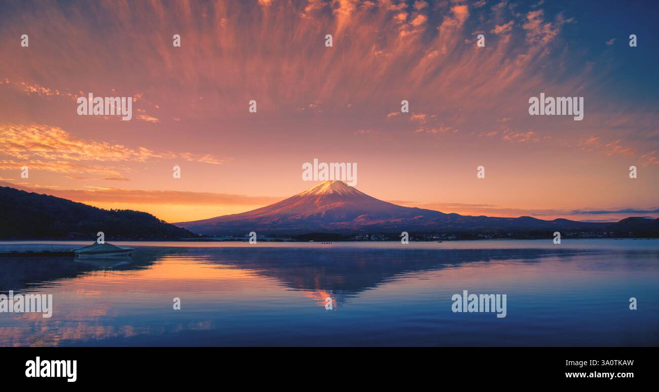 Landscape image of Mt. Fuji over Lake Kawaguchiko at sunrise in Fujikawaguchiko, Japan Stock ...