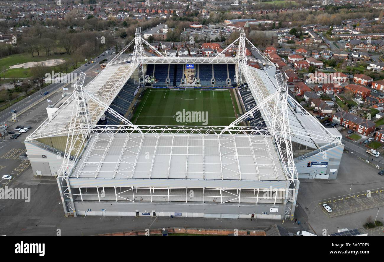 General view of the stadium before the Sky Bet Championship match at ...