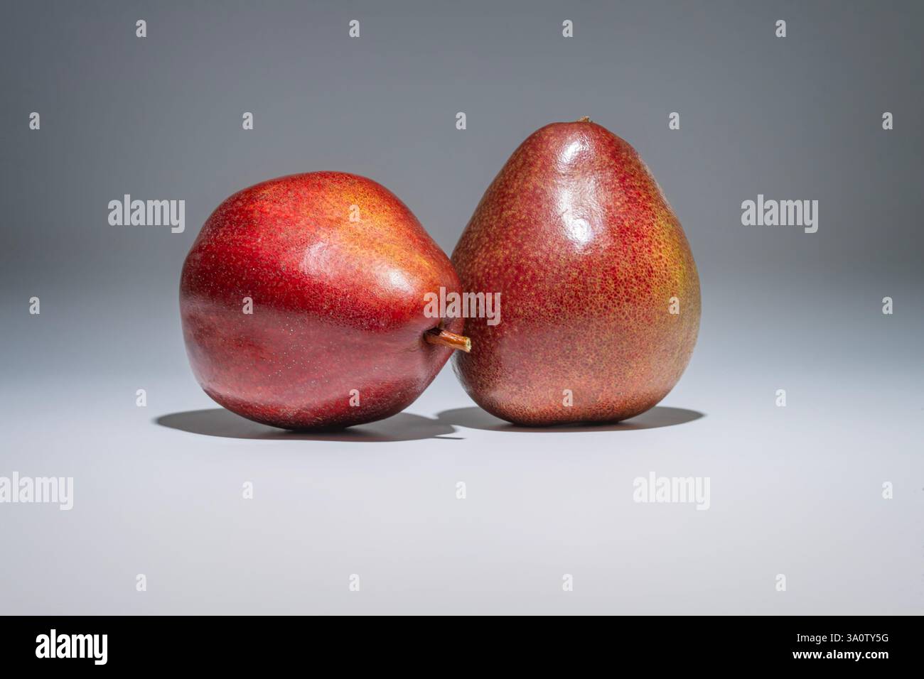 Two organic sweet pears hi-res stock photography and images - Alamy