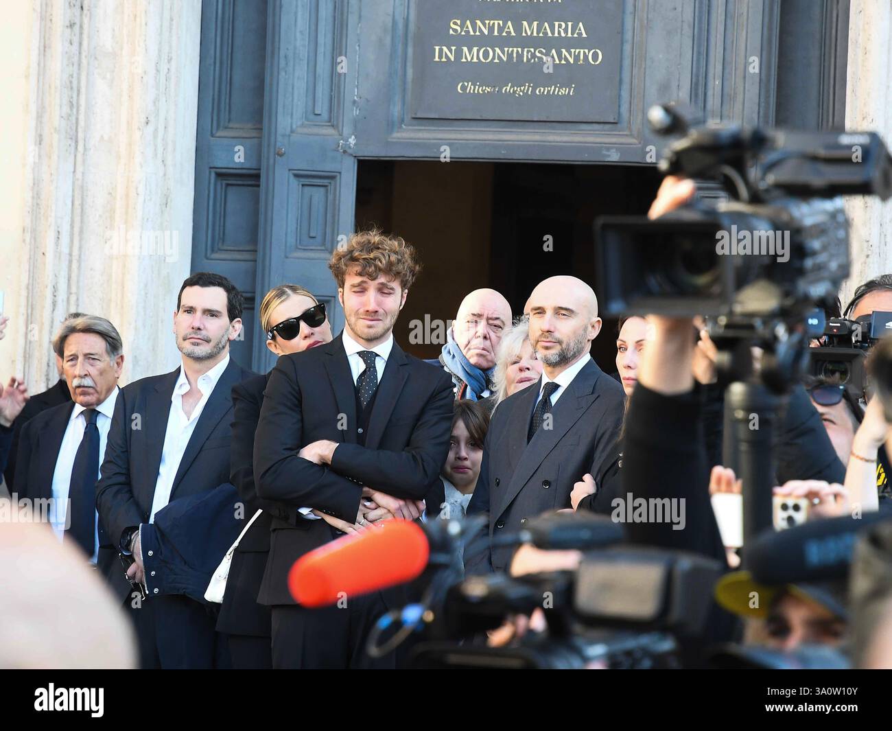 Rome, Italy. 05th Mar, 2025. Rome, Funeral of Eleonora Giorgi in the ...