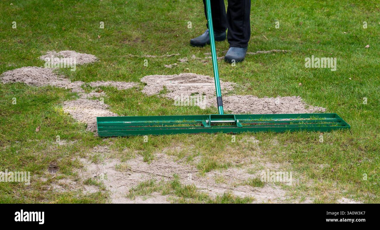 Lawn sand application hi-res stock photography and images - Alamy