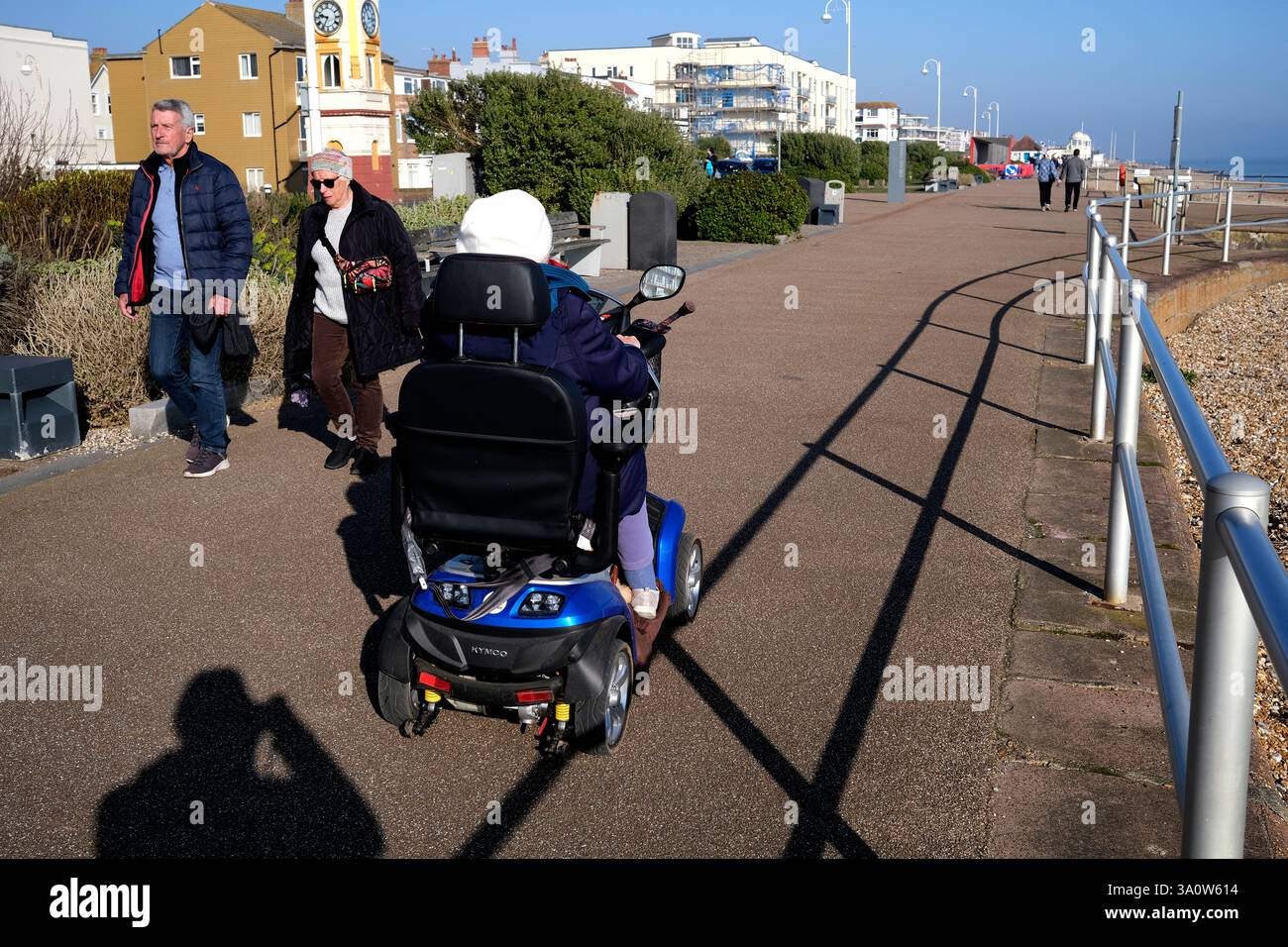 Safety raillings hi-res stock photography and images - Alamy