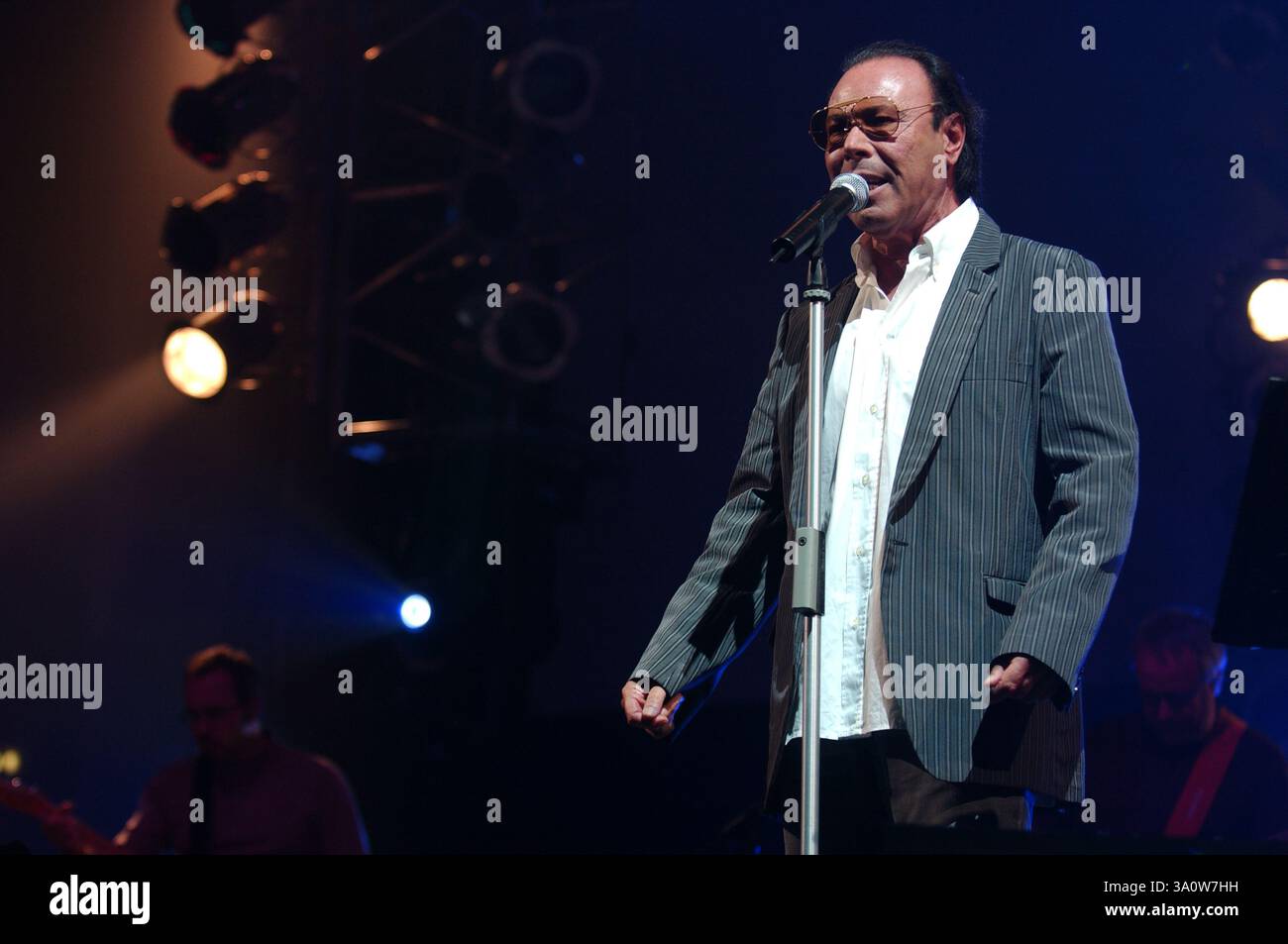 Milan Italy 11/12/2004: Antonello Venditti,Italian singer,during the ...