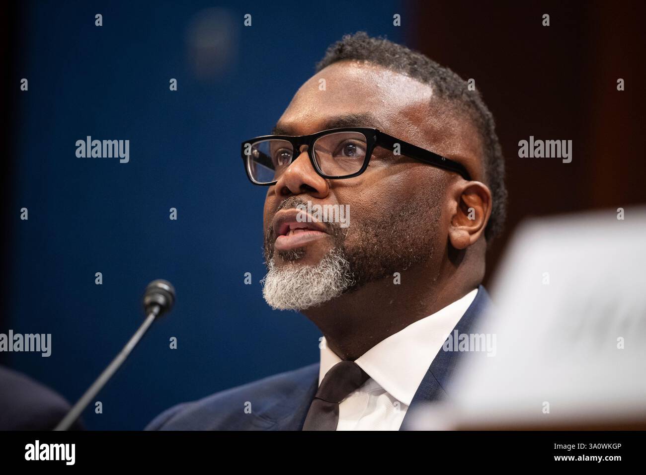Chicago Mayor Brandon Johnson testifies before the House Oversight and ...