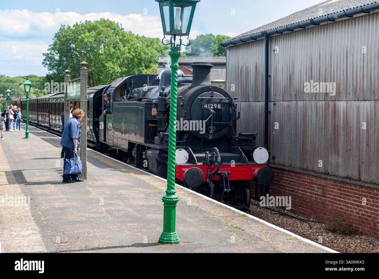 Ivatt Class 2, 41298 tank engine hauling a train into Havenstreet ...