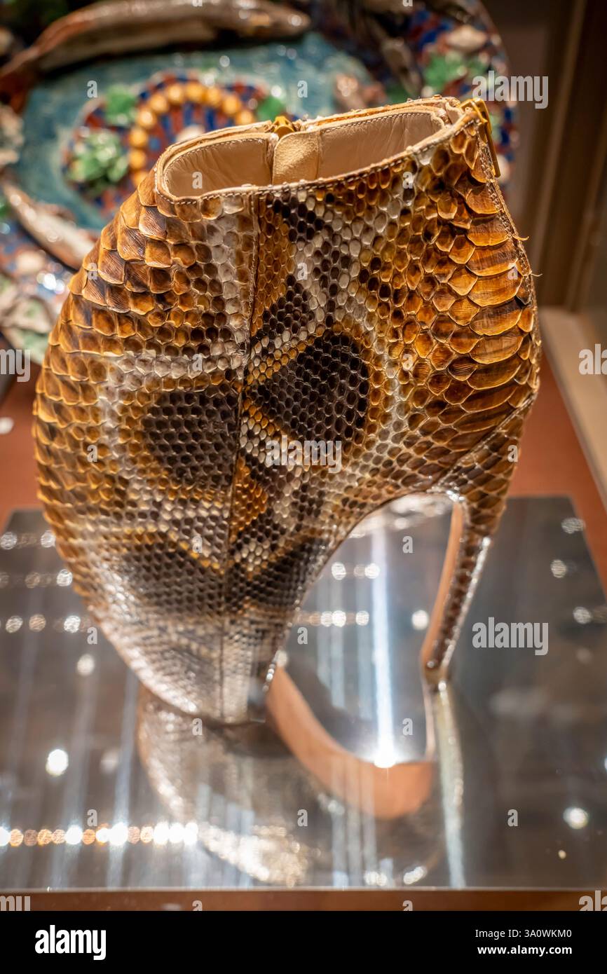 Paris, France - 03 01 2025: Le Louvre Couture. Alexander McQueen ...