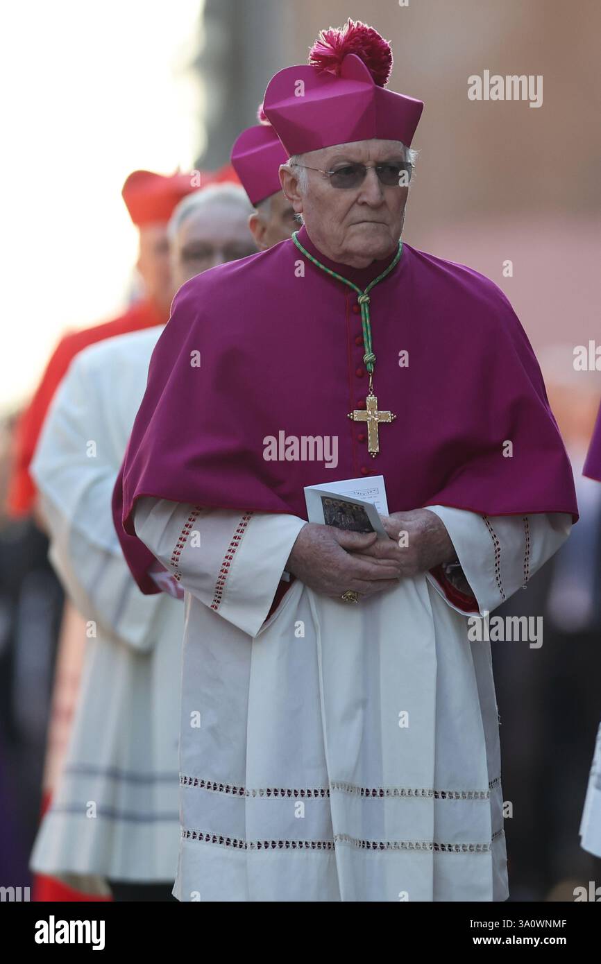 Rome, Italy. 05th Mar, 2025. Rome, Italy 05.03.2025: Cardinal Angelo De ...