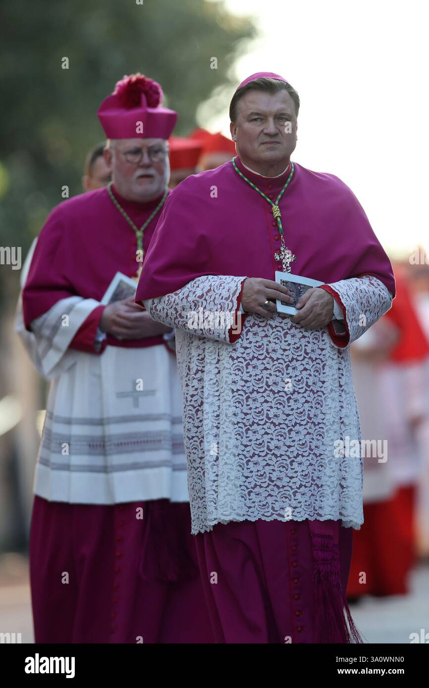 Penitential rite hi-res stock photography and images - Alamy