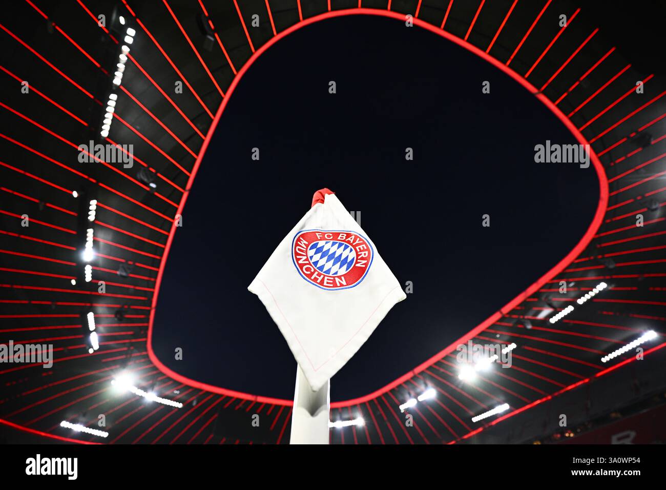05 March 2025, Bavaria, Munich: Soccer, Champions League, FC Bayern ...