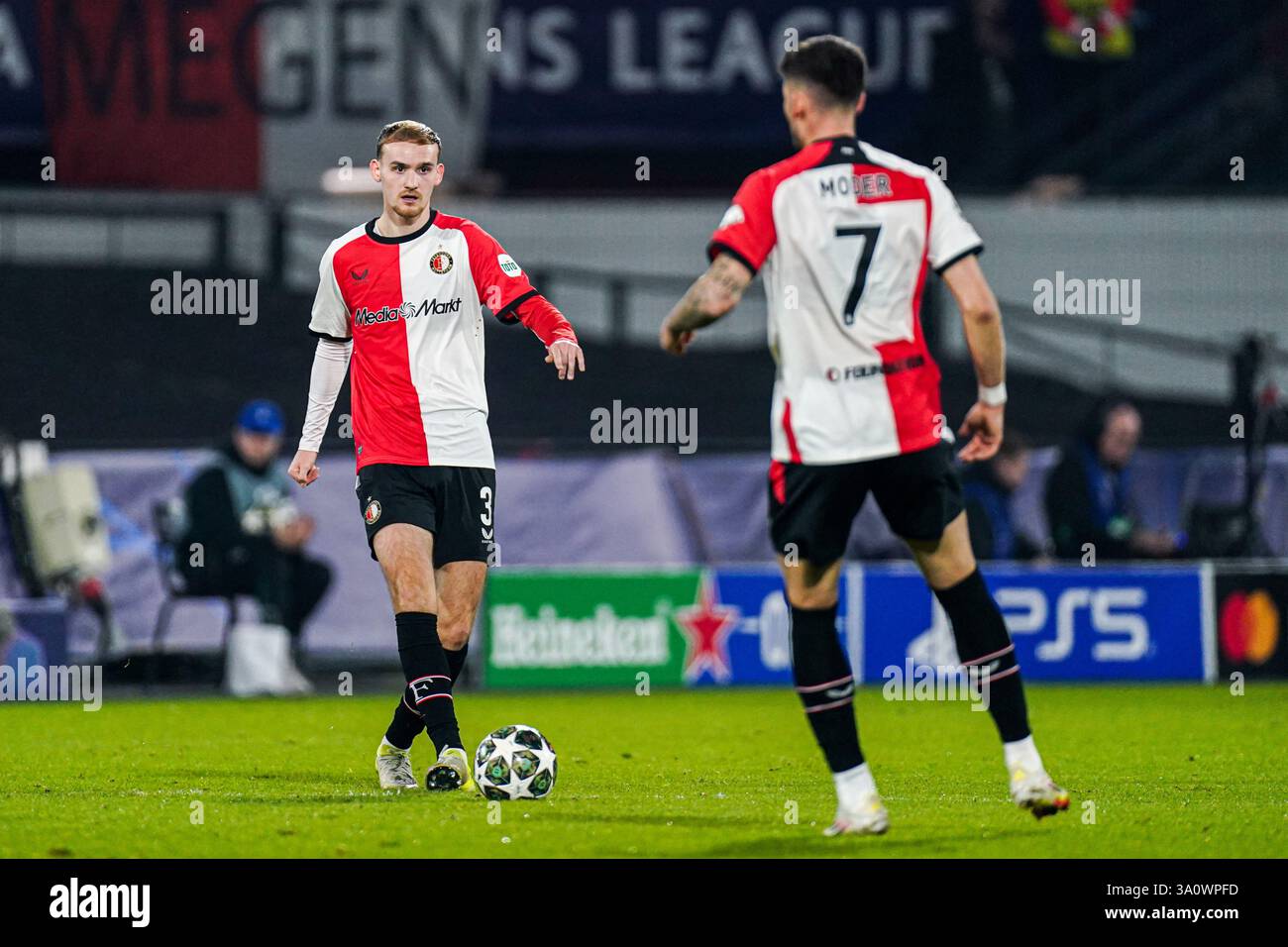ROTTERDAM, NETHERLANDS - MARCH 5: Thomas Beelen of Feyenoord dribbles ...