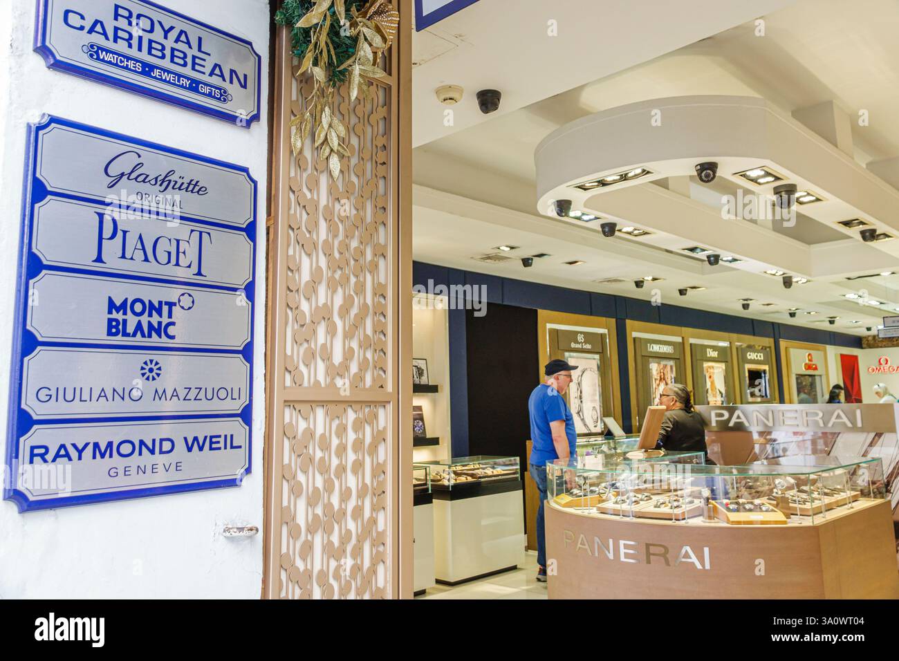 Charlotte Amalie, Saint St. Thomas, US Virgin Islands USVI, Main Street ...
