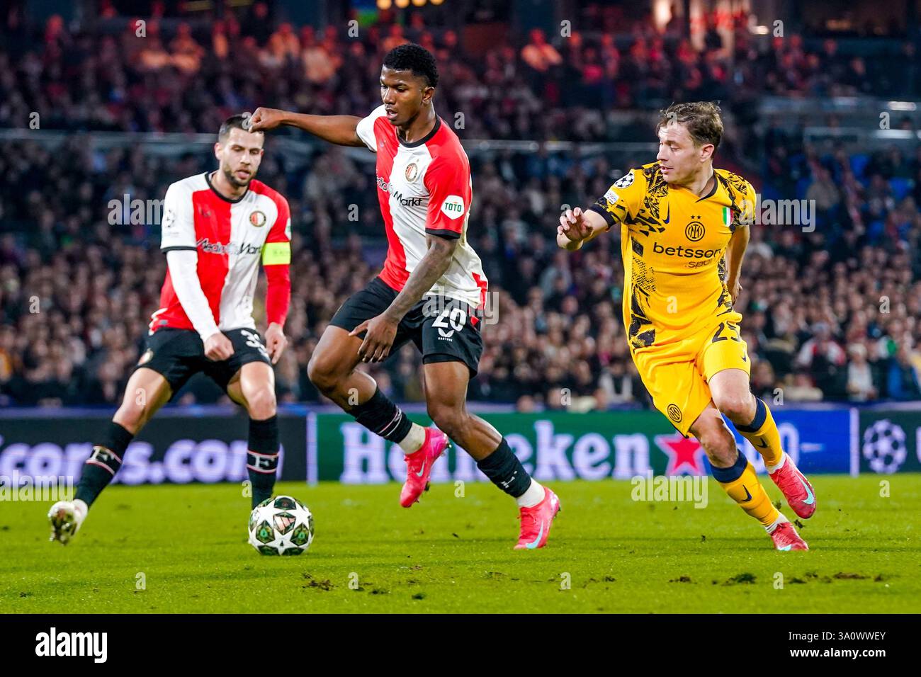 ROTTERDAM, 05-03-25, Stadium de Kuip, Champions League, 2024 / 2025 ...