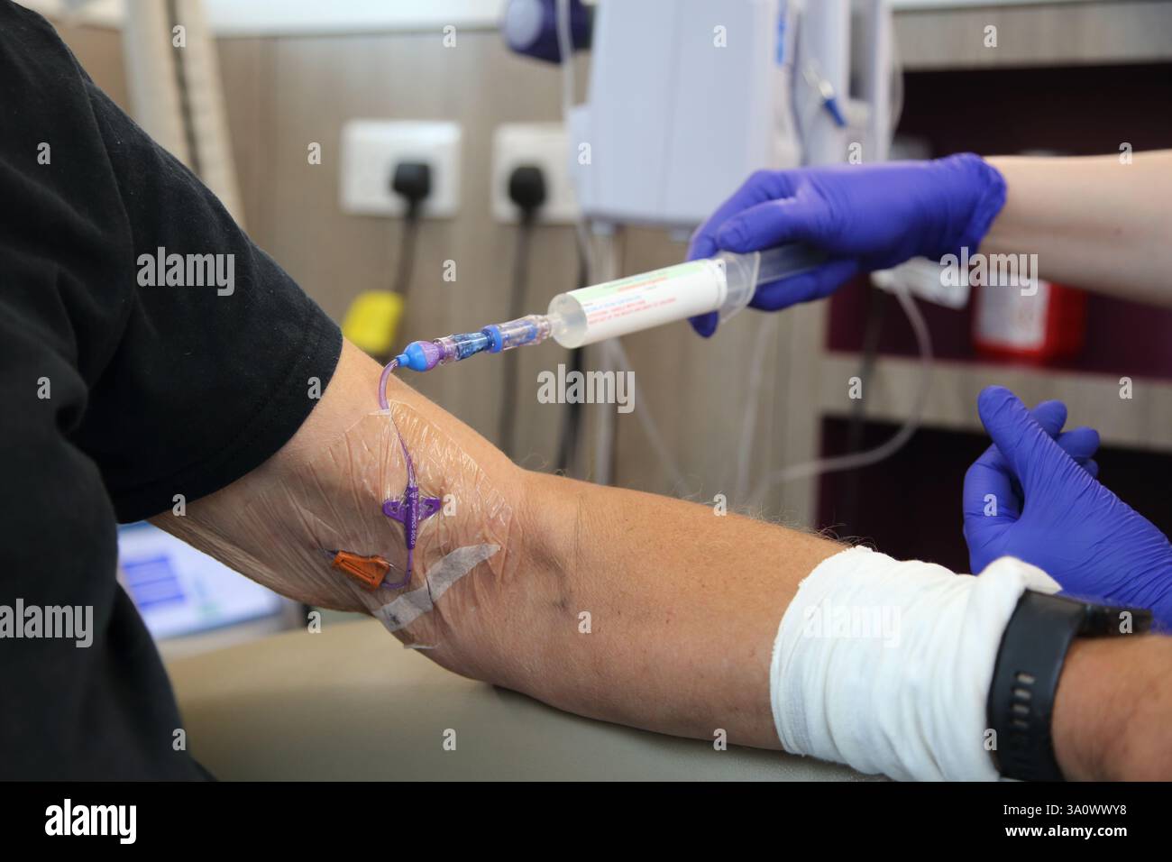 Picc line cancer hi-res stock photography and images - Alamy
