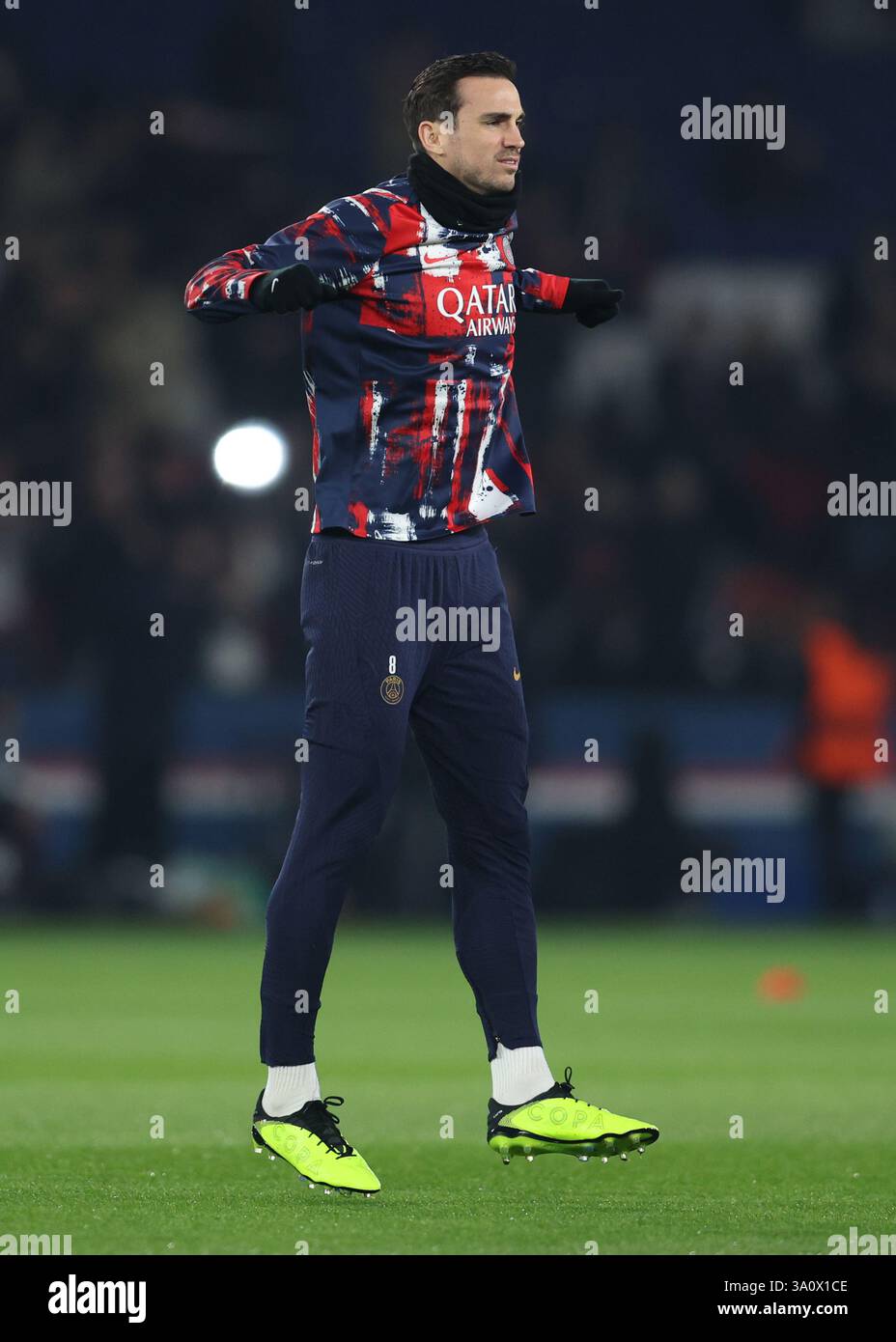 Paris, France, 5th March 2025. Fabian Ruiz of Paris St Germain warms up ...