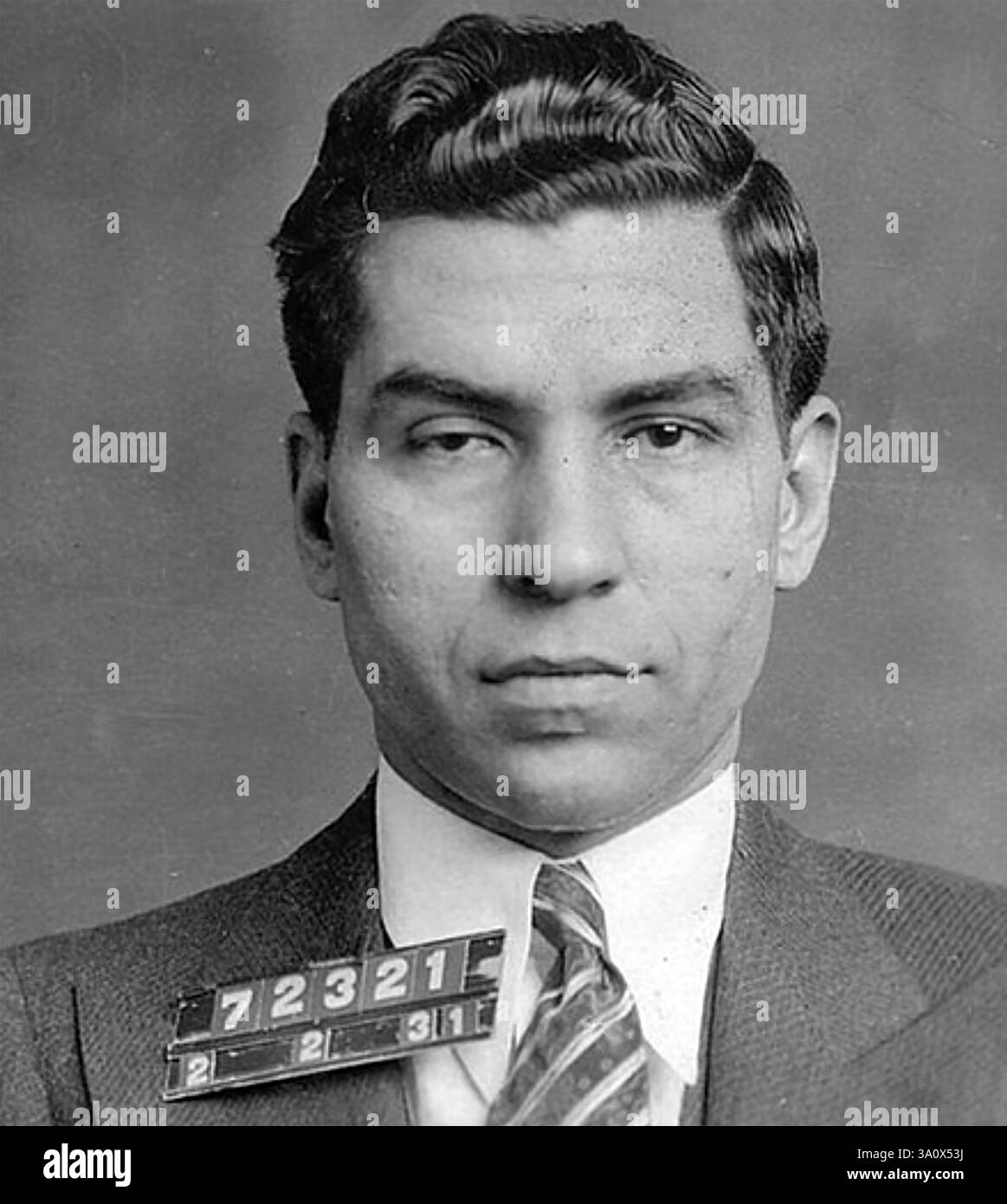 CHARLES 'LUCKY' LUCIANO (1897-1962) Italian-American ganster in a 1936 NYPD mugshot Stock Photo ...