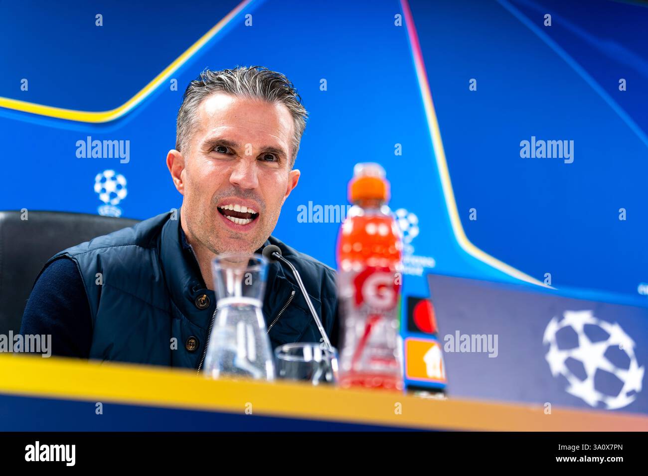 ROTTERDAM, NETHERLANDS - MARCH 5: head coach Robin van Persie of ...