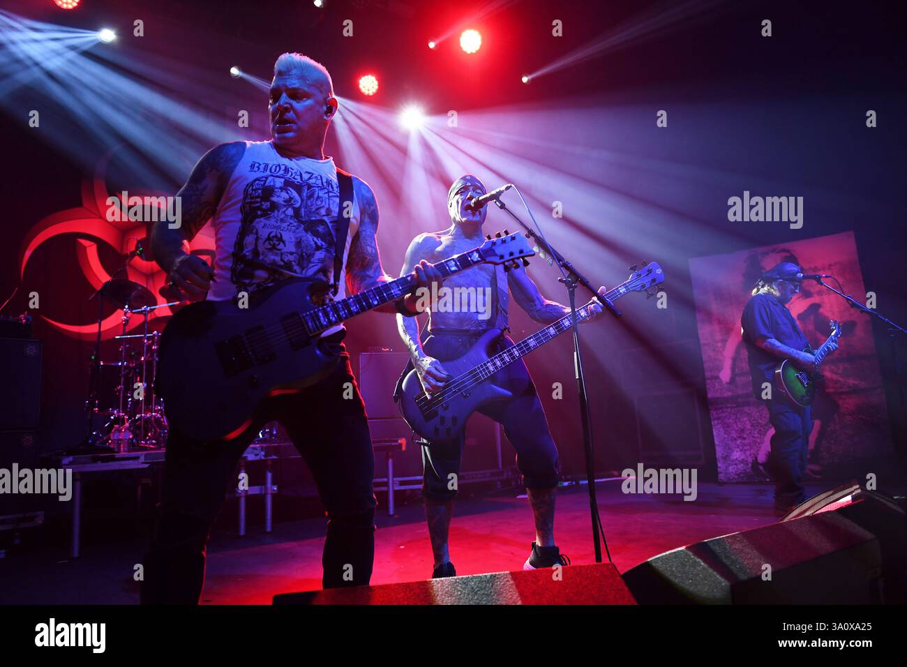LONDON, ENGLAND - MARCH 04: Billy Graziadei, Evan Seinfeld and Bobby ...