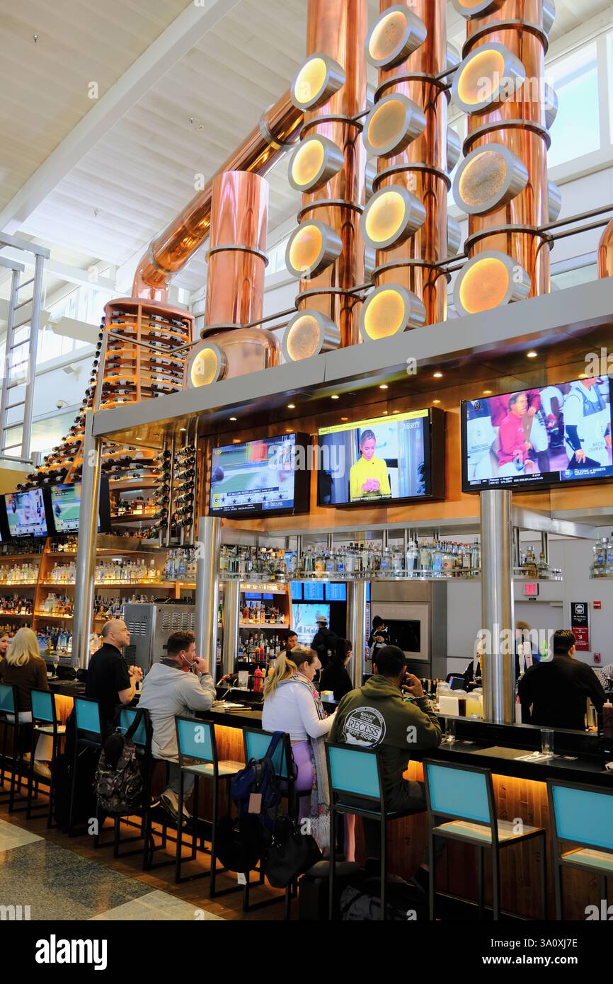 Restaurant and bar inside terminal of George Bush Intercontinental ...