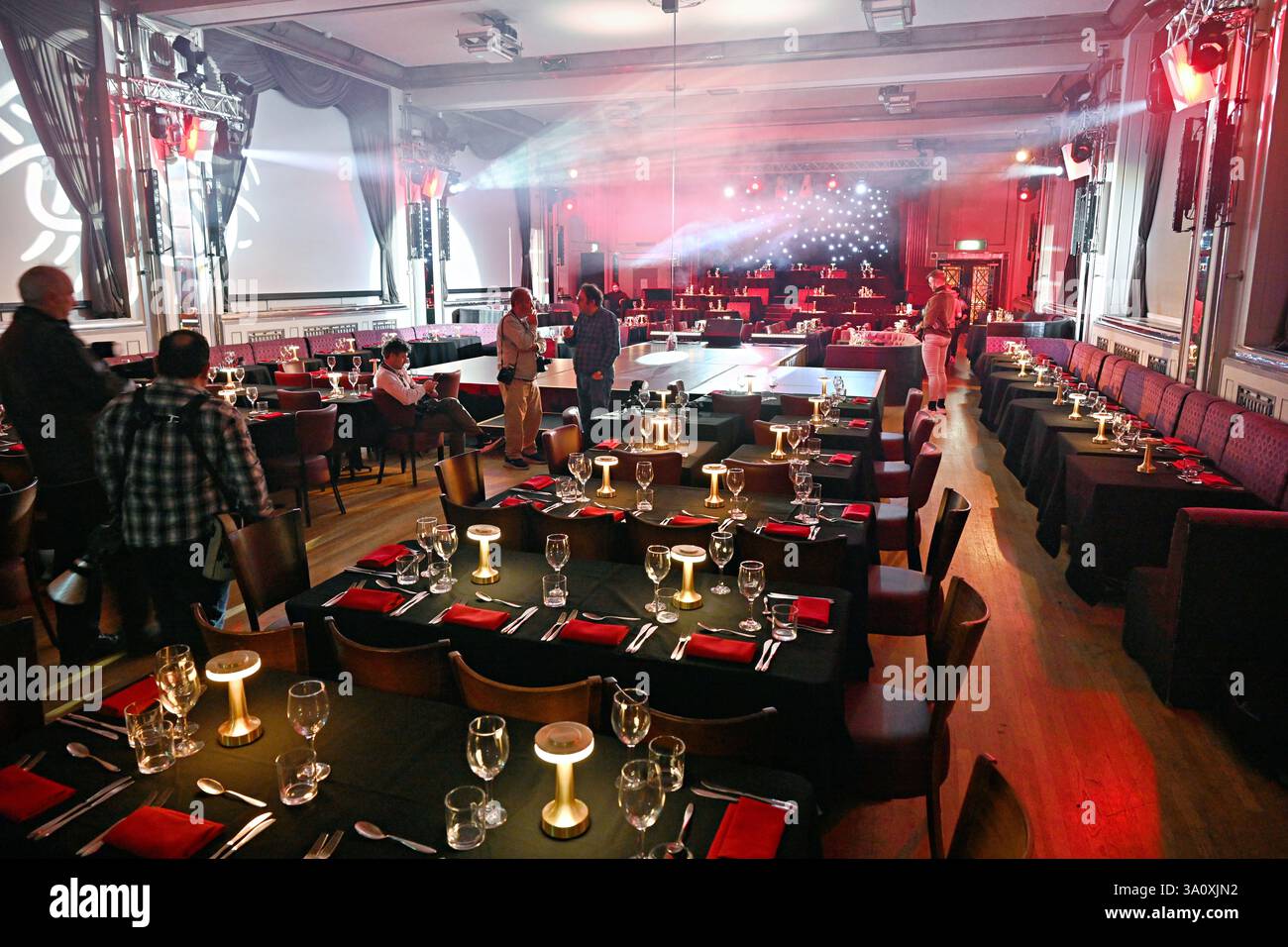 LONDON, ENGLAND - MARCH 5th 2025: Roxie Rocks Chicago at The London ...