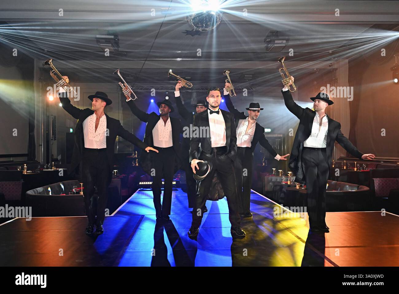 LONDON, ENGLAND - MARCH 5th 2025: Roxie Rocks Chicago at The London ...