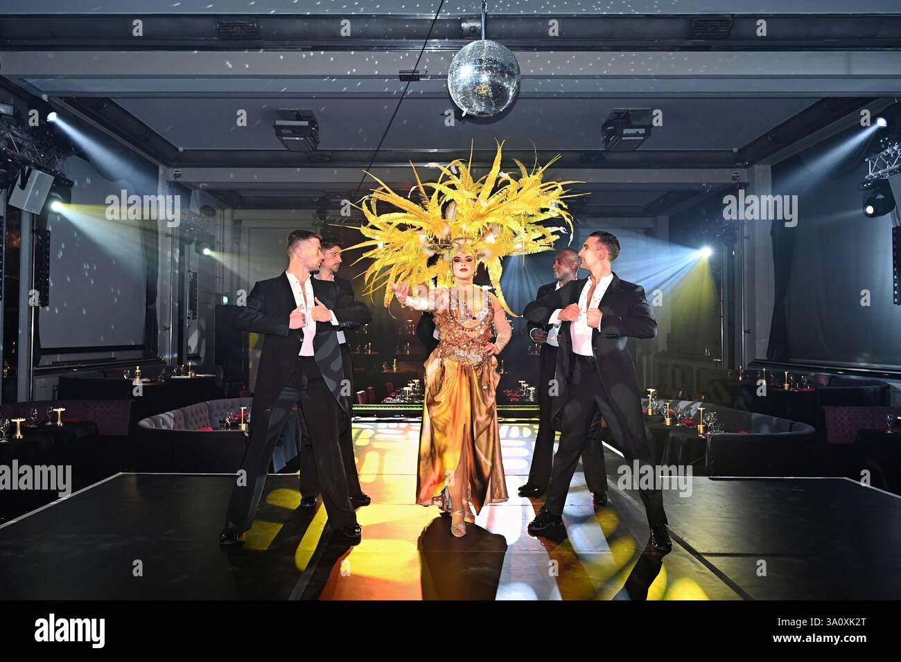 LONDON, ENGLAND - MARCH 5th 2025: Roxie Rocks Chicago at The London ...