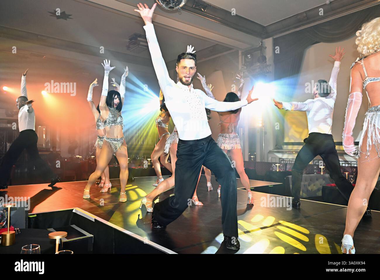 LONDON, ENGLAND - MARCH 5th 2025: Roxie Rocks Chicago at The London ...