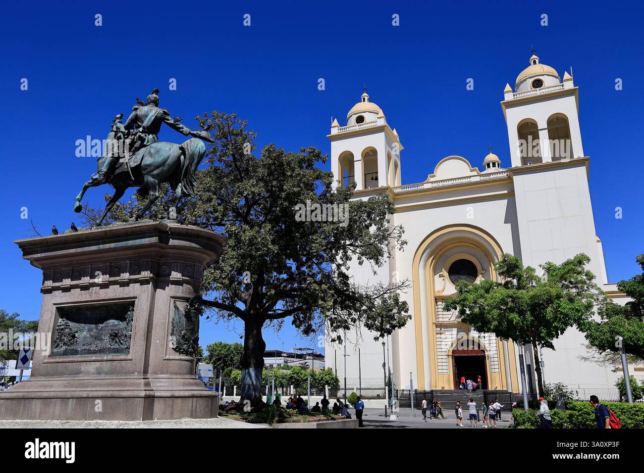 Metropolitan Cathedral of San Salvador with the equestrian statue of ...