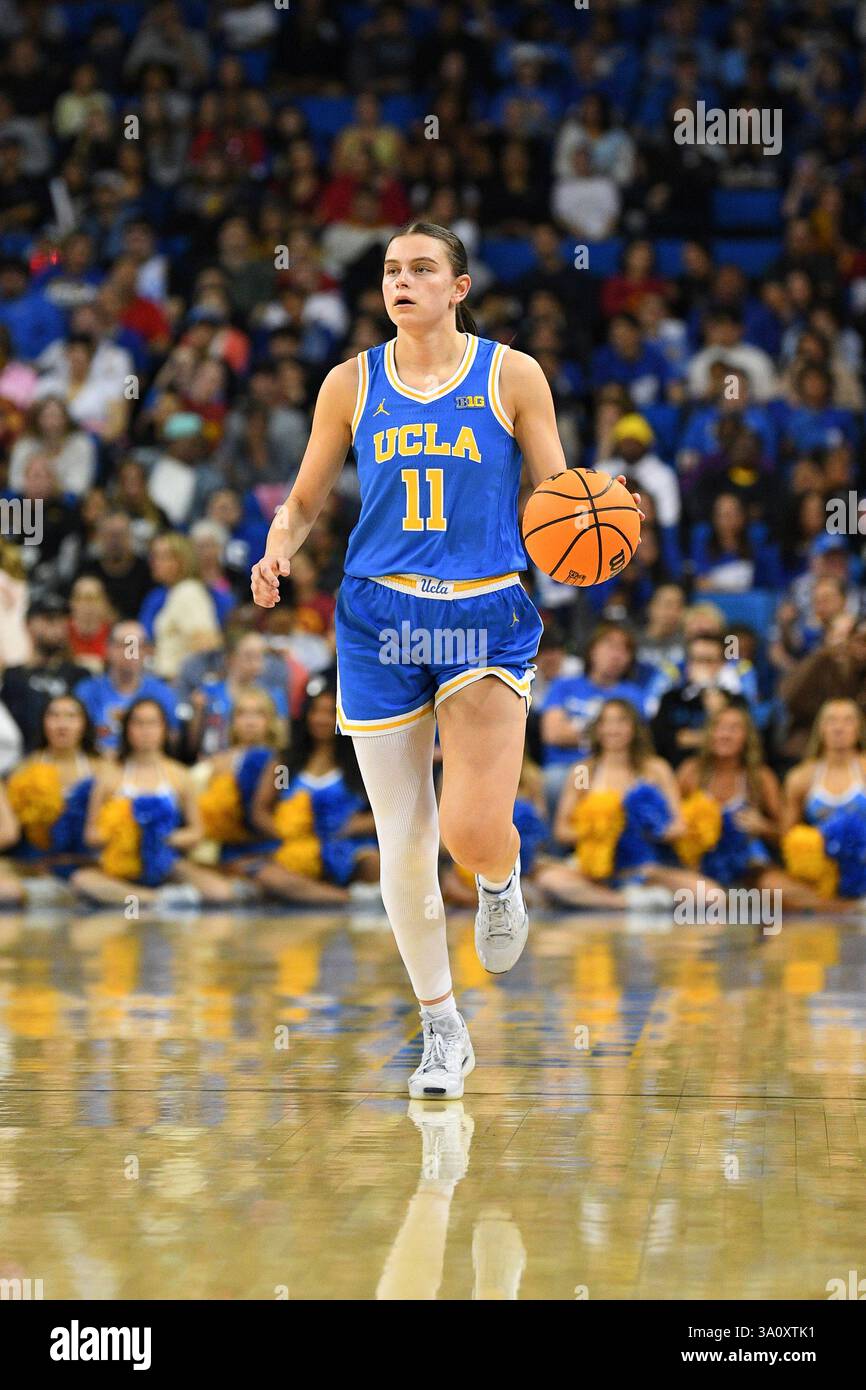 LOS ANGELES, CA - MARCH 01: UCLA Bruins forward Gabriela Jaquez (11 ...