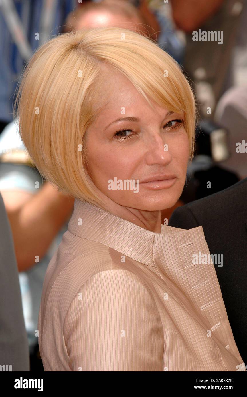 ELLEN BARKIN."Ocean's 13" photocall at the 60th International Cannes ...