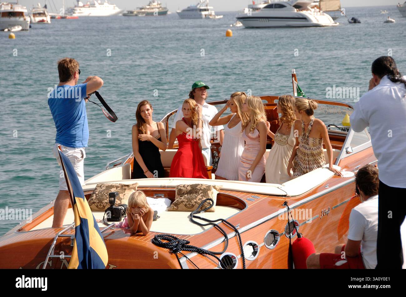 PETRA NEMCOVA & GIRLS."Fashion TV Supermodels 2008" calendar launch at ...