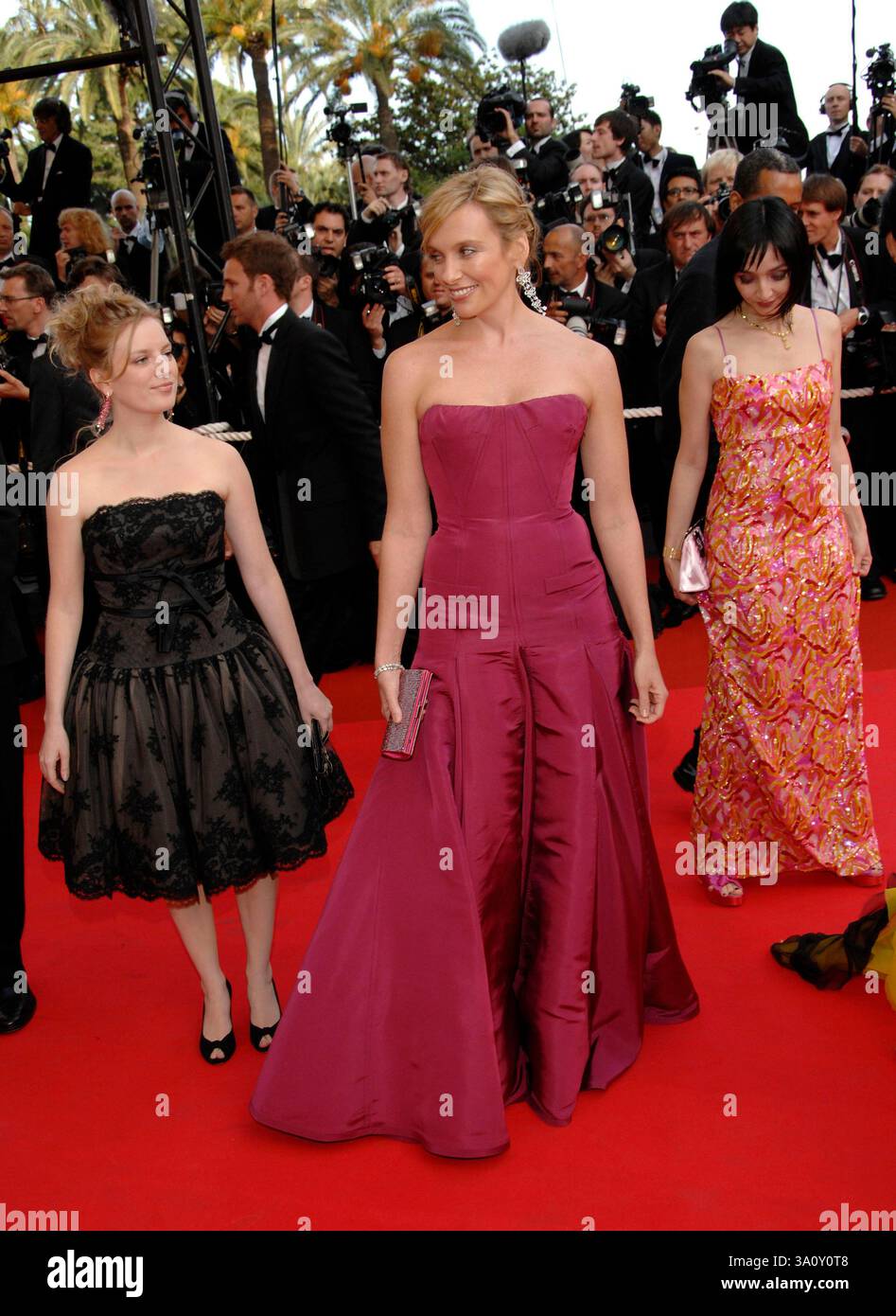 SARAH POLLEY, TONI COLLETTE & MARIA DE MEDEIROS."My Blueberry Nights ...