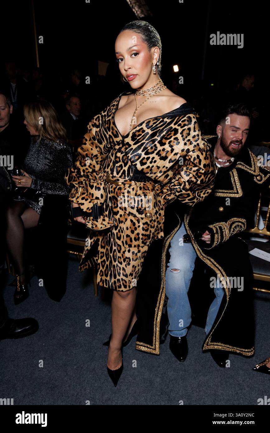Paris, Frankreich. 05th Mar, 2025. Doja Cat attends BALMAIN Autumn ...