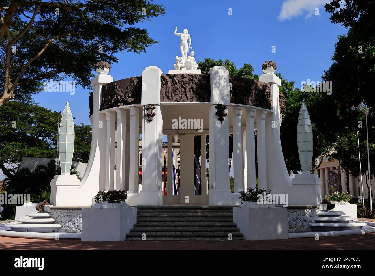 Temple of Music (El Templo ddee la Musica) in Central Park.Managua ...