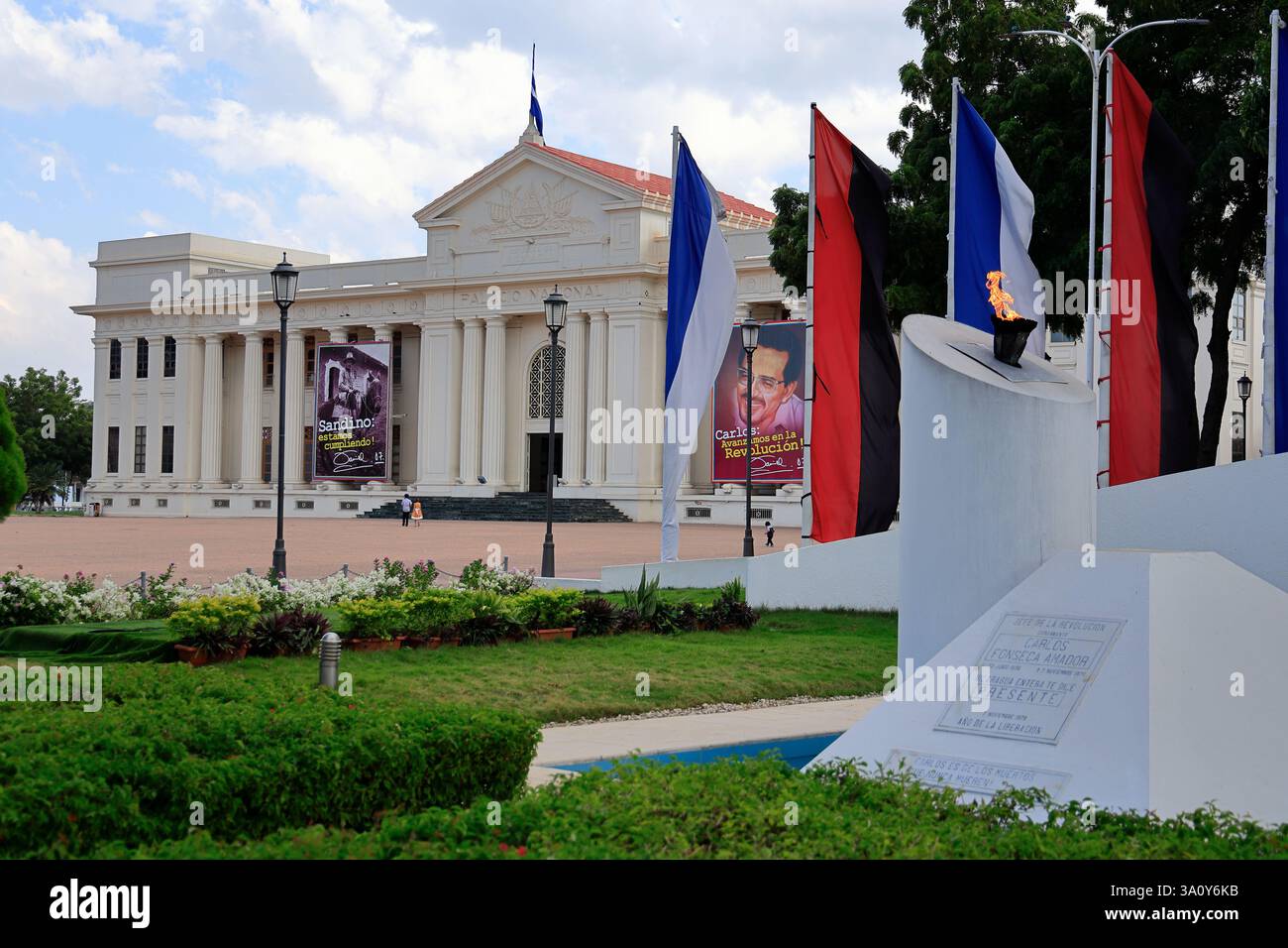 Tomb of three founders of fsln marker hi-res stock photography and ...