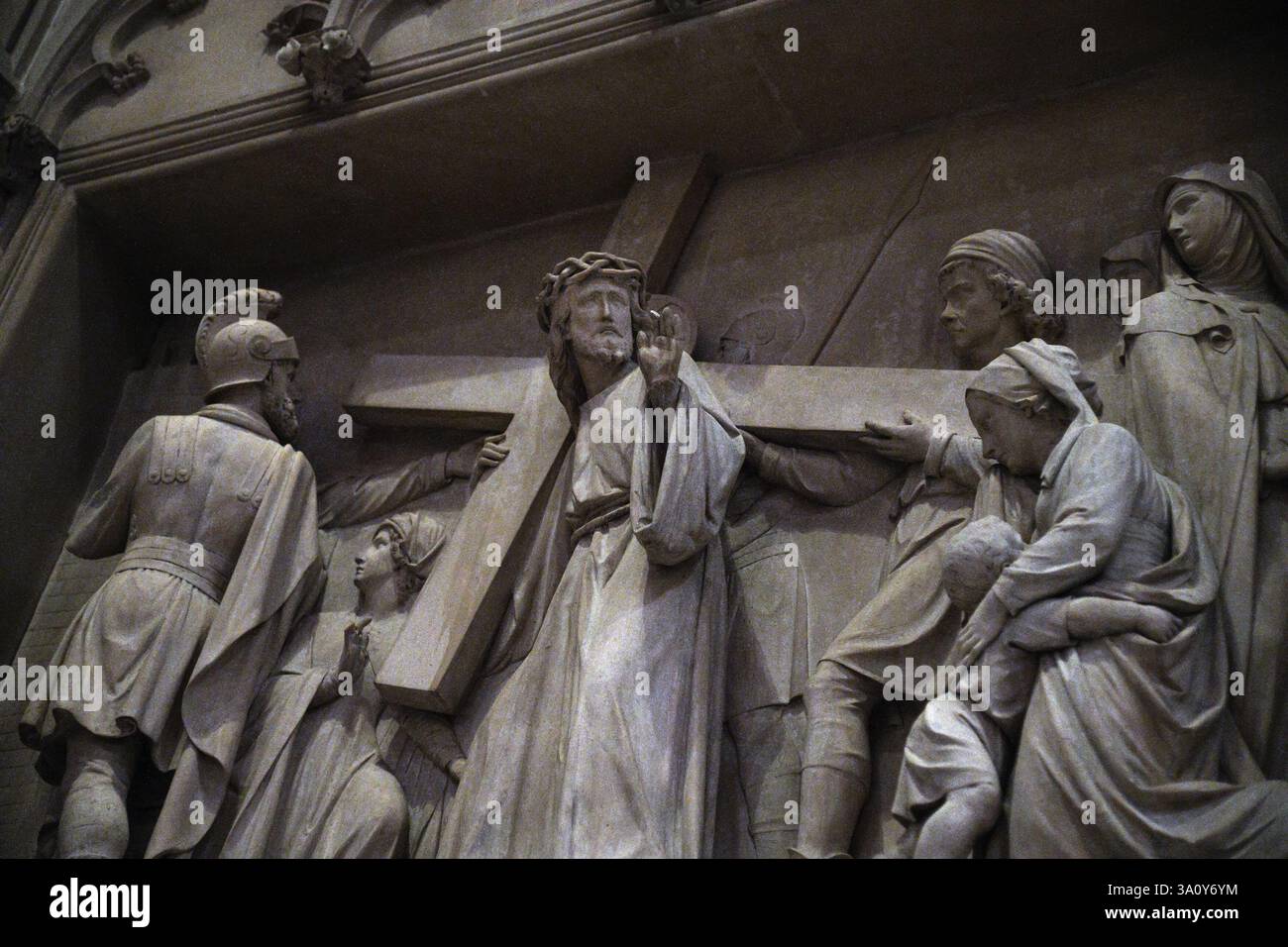 New York, USA. 04th Mar, 2025. Some of the many marble statues and ...