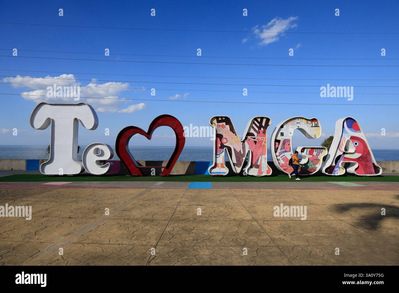 The sculpture I Love Managua (Te Amo MGA) decorated Paseo Xolotlan in ...