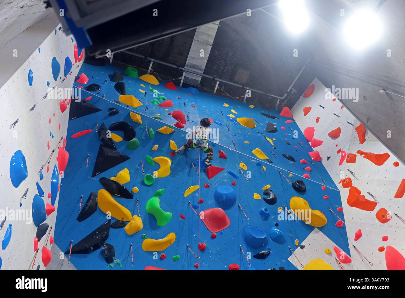 SHANGHAI, CHINA - MARCH 5, 2025 - Extreme sports enthusiasts climb at a ...
