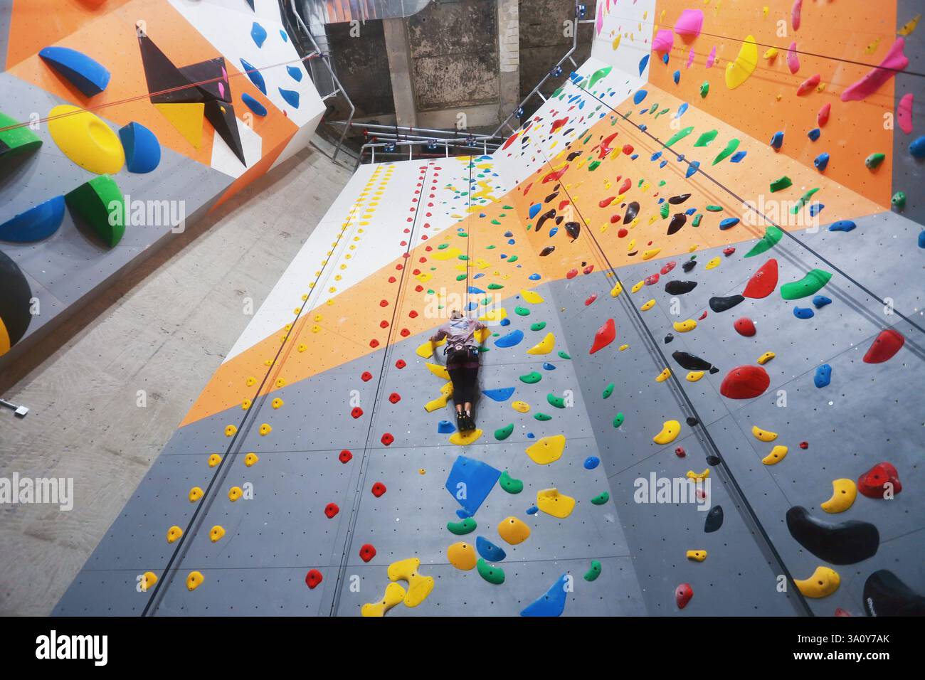 SHANGHAI, CHINA - MARCH 5, 2025 - Extreme sports enthusiasts climb at a ...